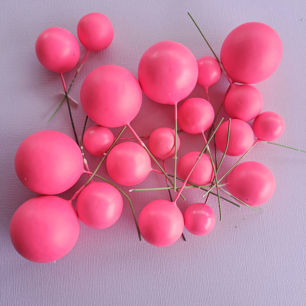 Faux Decoration Balls – Be Bold Bakes
